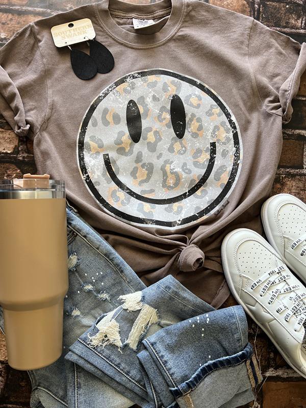 Hey Smiley Mocha Tee – Southern Swank Wholesale